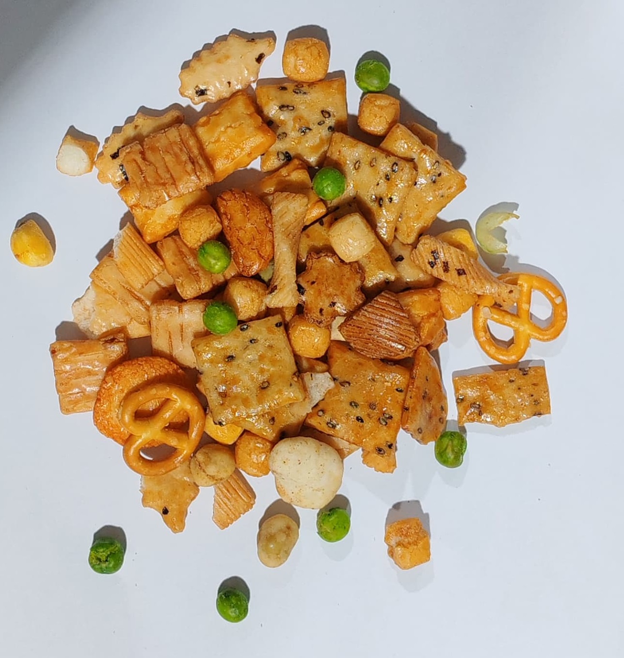 Rice Crackers – Cheese Mix – International Distribution Trading Co.